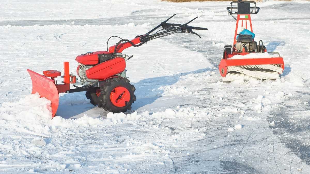 Top 10 Snow Plowing Tips for a Safe Winter | Athletepunch